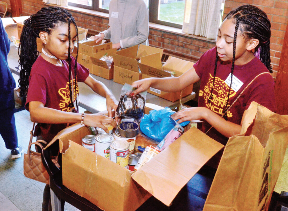 Liberty students offer assistance | News, Sports, Jobs - The Vindicator